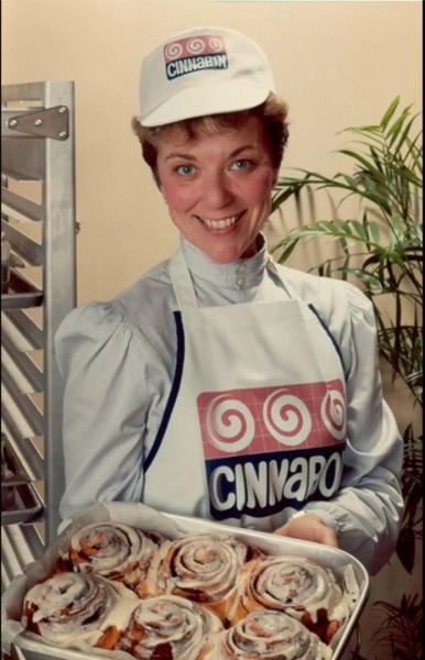 Джерилин Брюссо - Создатель Cinnabon 1985 .. | Исторические и ...